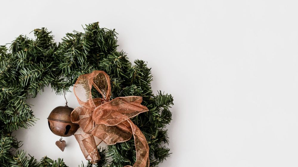 20 Best Christmas Zoom Backgrounds