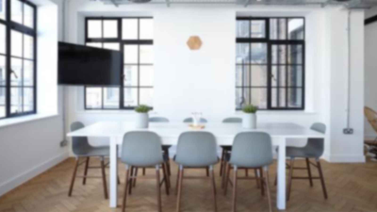 How to Make Your Virtual Background Look Like an Office in Zoom ...